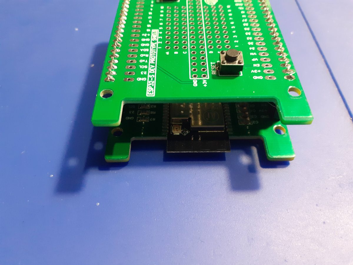 Easy to use ESP32-S DEV Prototype Shield - Maker and IOT Ideas