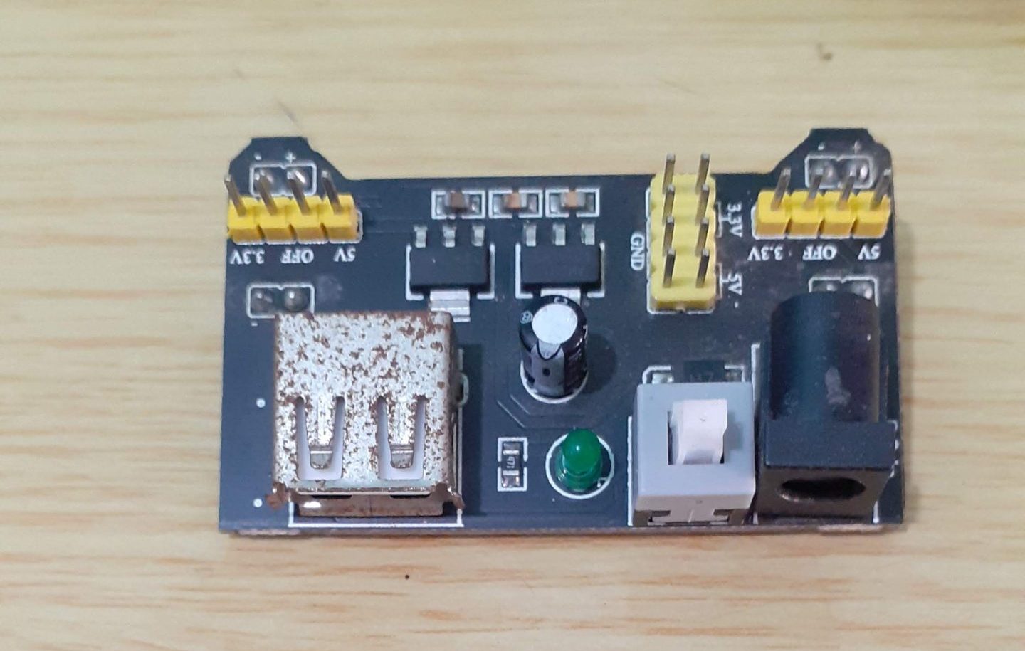 Breadboard Power Module – Custom designed - Maker and IOT Ideas